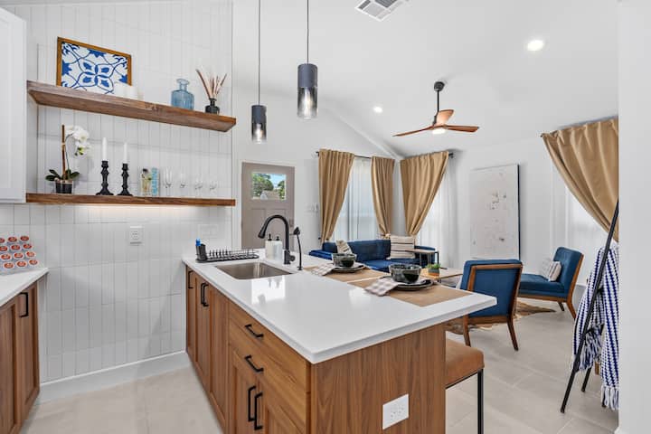Casita Blanca In East End Near Uh And Downtown - Houston