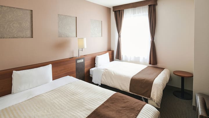 【Sta. Nearby】great Access/twin (Non-smoking)/4ppl - Sakura