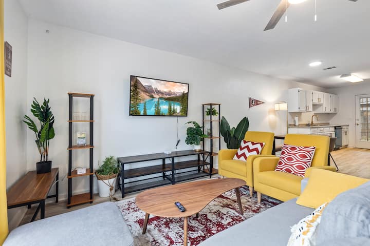 Luxury Cozy Modern Central- 2 Minutes To Fsu-5beds - Tallahassee, FL