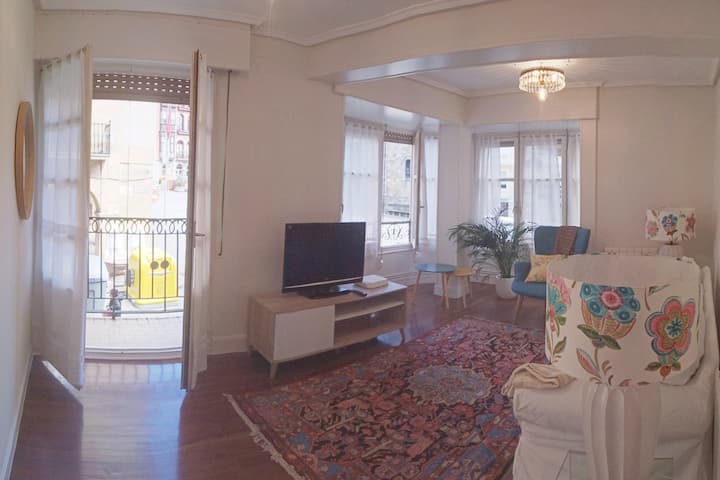 1º Piso En Centro De Bermeo Con Plaza De Garaje - Bermeo