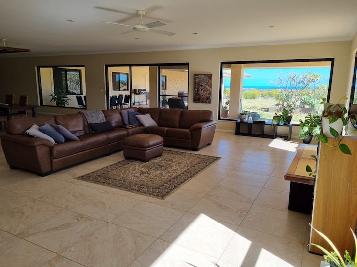 Purple Room - Geraldton