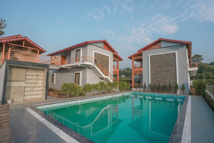 Luxury Pool Room-kk Jungle View Resort-ep - Kaladhungi