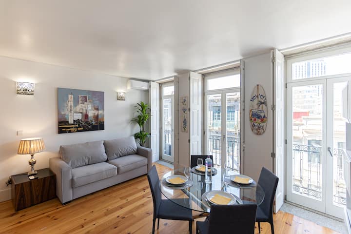 Lovely Bonfim - Porto