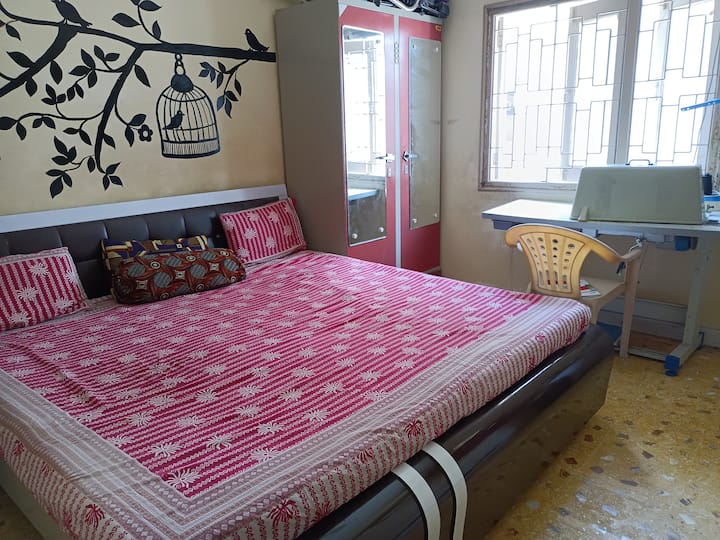 Private Room In Junagadh - Junagadh