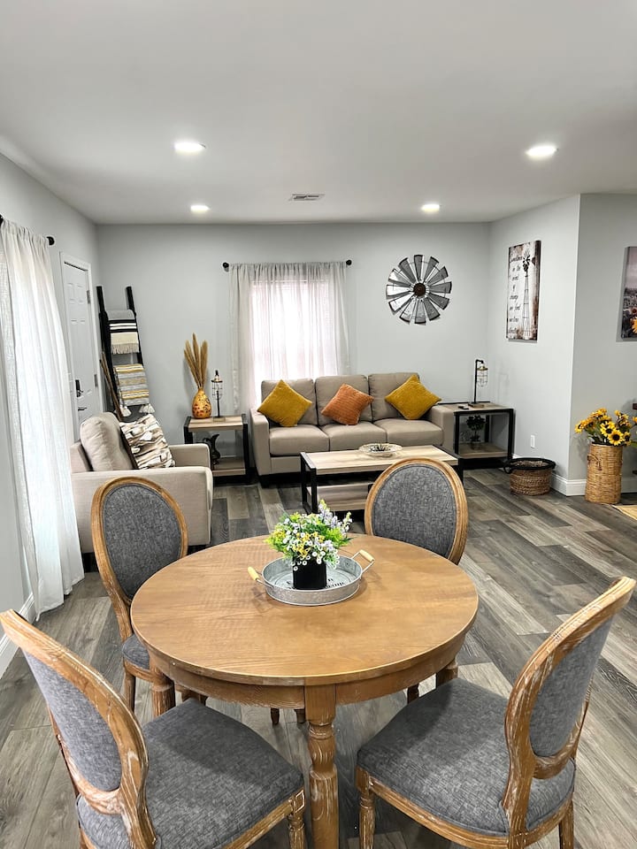 The Home Sweet Home - Wichita, KS