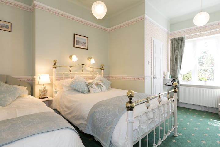 Room At The Old Vicarage St.ives - St Ives