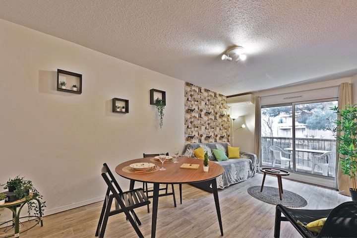 Les Comtadins - Parking Gratuit - Clim - Balcon - Vaucluse
