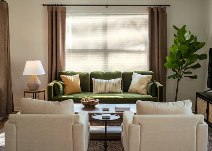 10 Min From Country Club Plaza & Union Station - Kansas City, MO