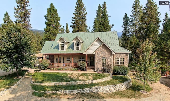 The Pines 7 Beds Sleeps 10 - Garden Valley, ID