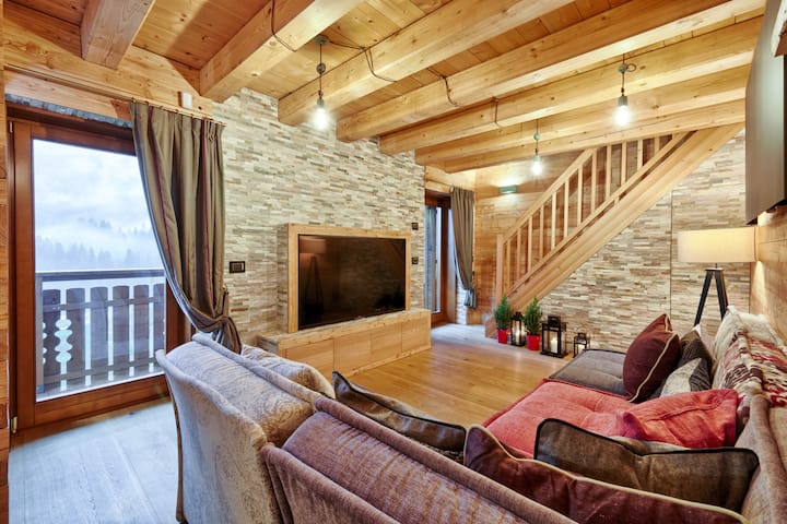Cortina’s Olympic Alpine Attic&private Sauna - San Vito di Cadore
