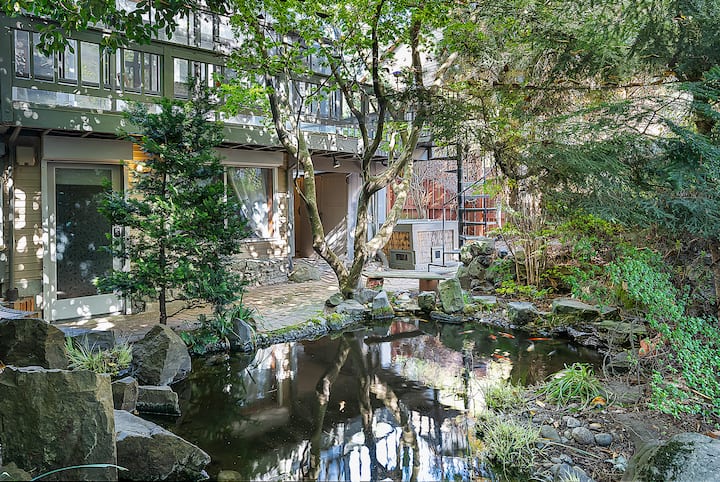 Walkable Fremont Home With Parking - Seattle, WA