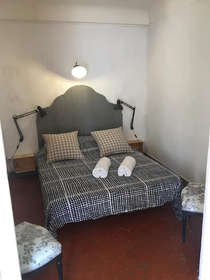 Chambre à Deux Pas Du Port - Toulon