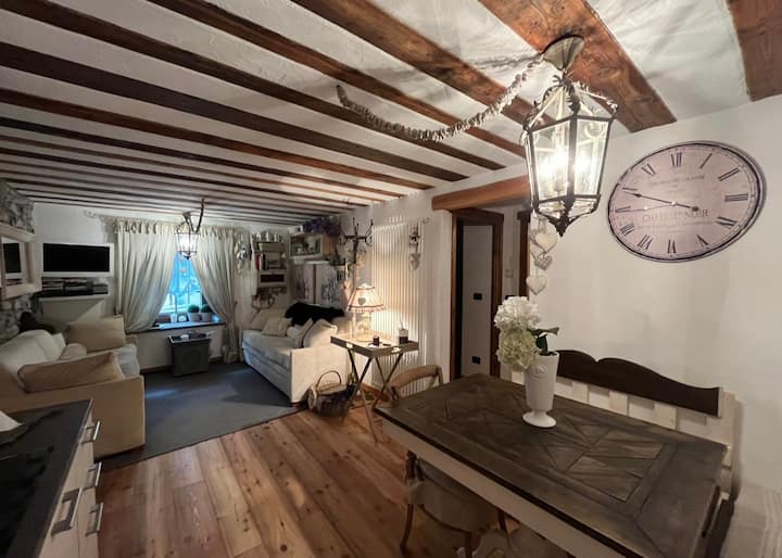 La Maisonnette Du Cœur Entre Spa Et Montagne - La Thuile