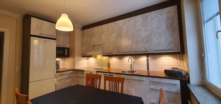 Peaceful, Vintage 1-bedroom Apt With A Big Kitchen - Tampere