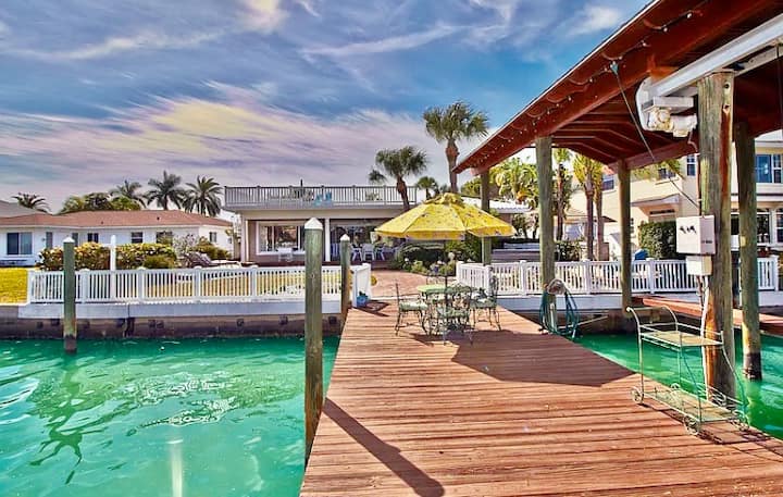 Boaters Dream Clearwater Beach! - Clearwater Beach, FL