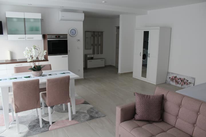 Maple Apartments - High Standard Studios 45m² - Francfort-sur-le-Main