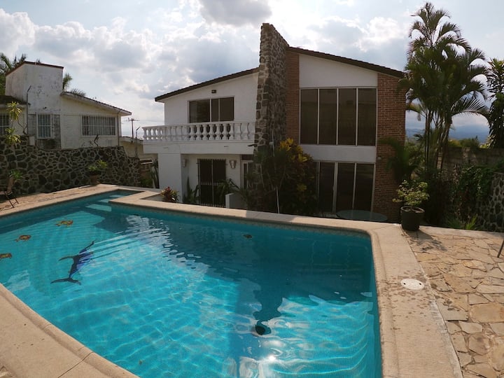 Bonita Casa Con Alberca Climatizada - Temixco