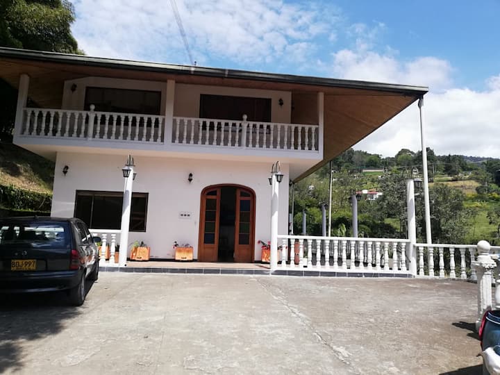Casa De Campo En Silvania - Silvania