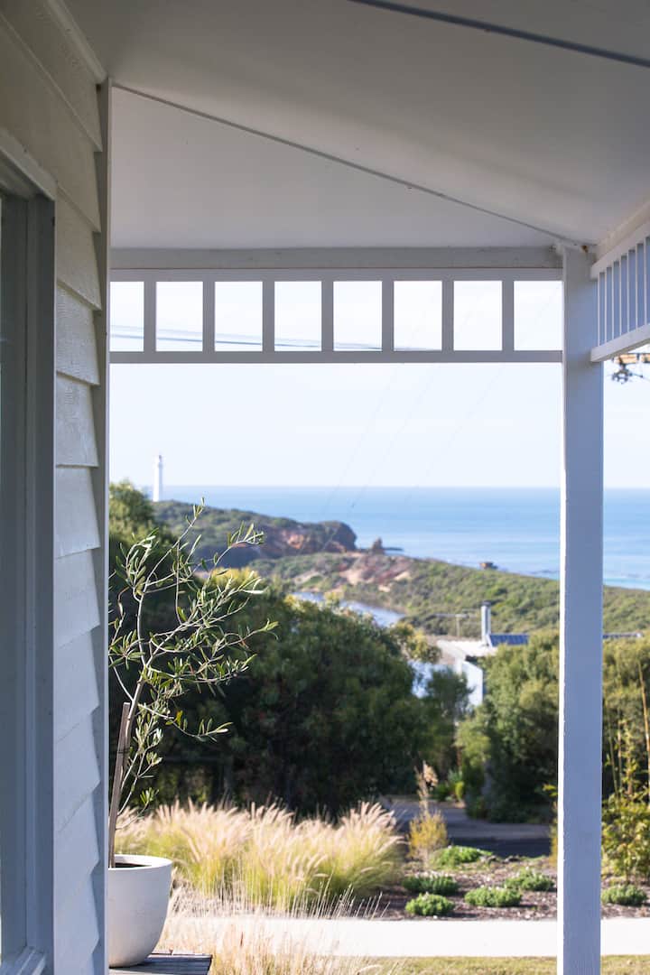 Light & Bright - Ocean Views - Walk To The Beach! - Aireys Inlet