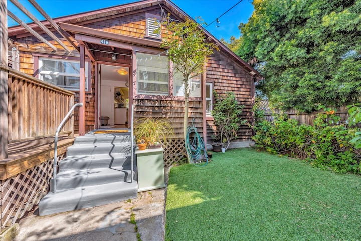 Private Cottage In Rockridge-central Location! - Oakland, CA
