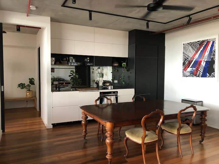 Architecturally Designed Apartment - Brunswick