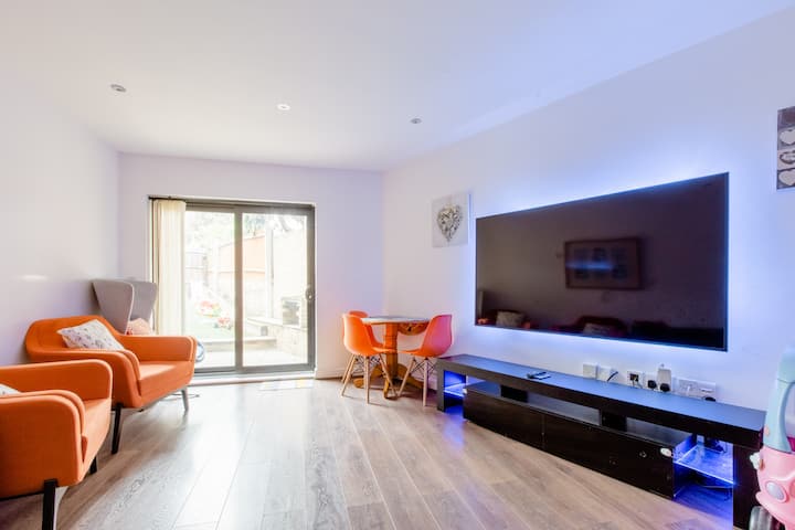 Two Rooms With Own Private Bath - Dartford