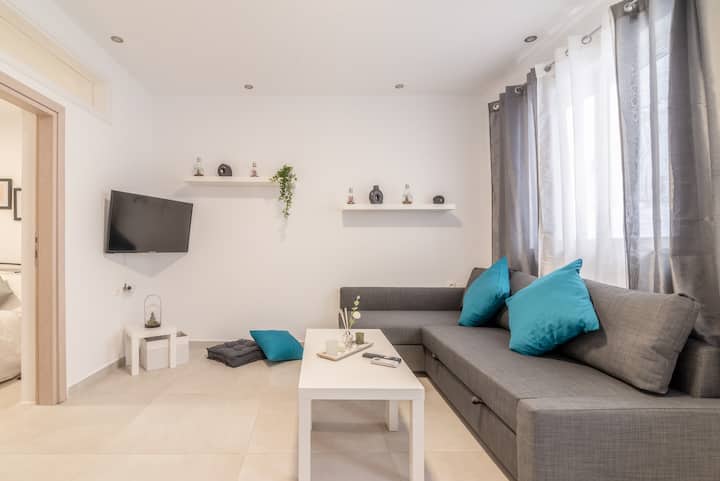 Stylish & Relax Flat For Friends & Couples - Heraklion