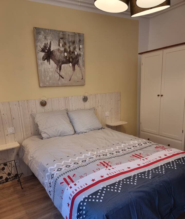 N°1 Chambre Jaune Indépendante. - Saint-Michel-de-Maurienne