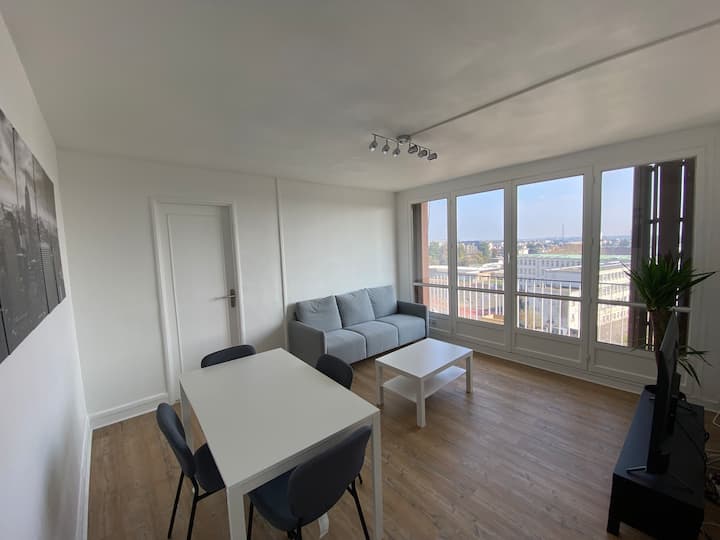 Appartement 70 M2 Gare Orléans, Parking Sécurisé - Saran