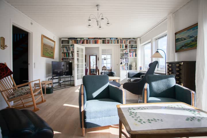 Lovely 2br Apt | 20 Min Walk To Centre | Apt. A - Islas Feroe