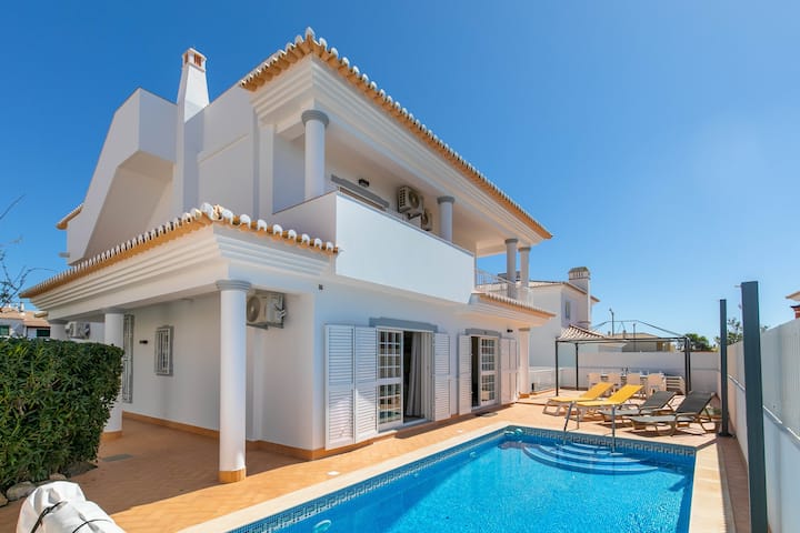 Villa Casa Branca Ocean View - Lagos