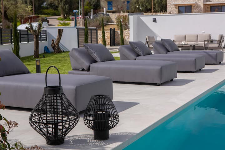 6 Bedroom Villa 2 Pools Nidri - Lefkada