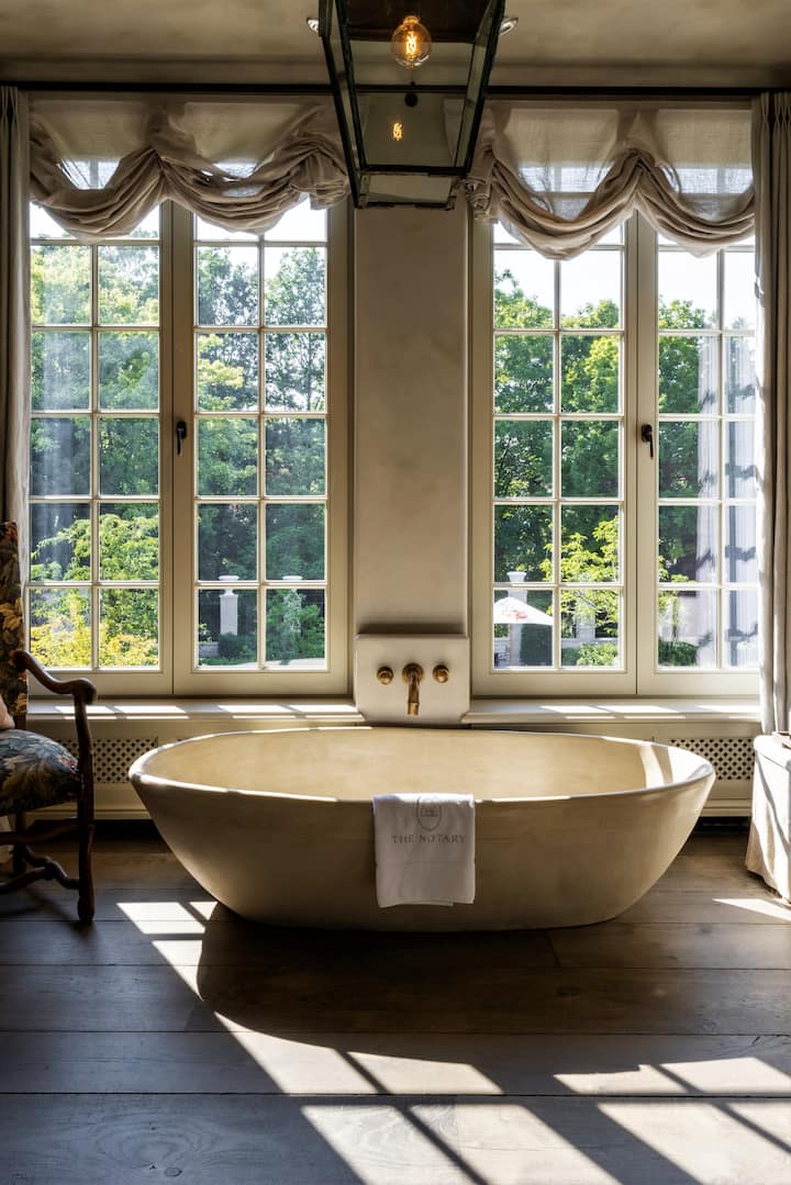 The Notary - Cloister Suite - Bruges