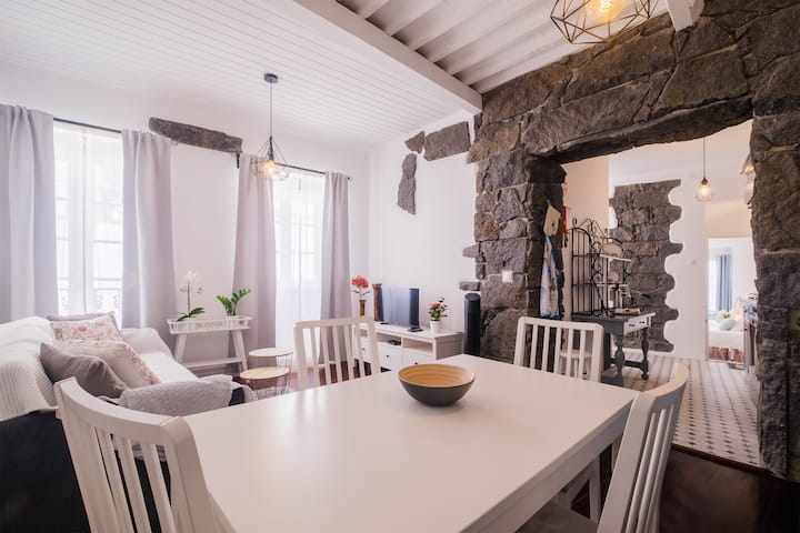 In. Ponta Delgada - Ponta Delgada