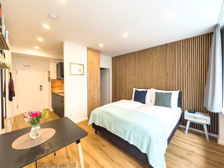 Lorenz 13: Neues Studio Apt. Mit Altstadt Blick - Norymberga