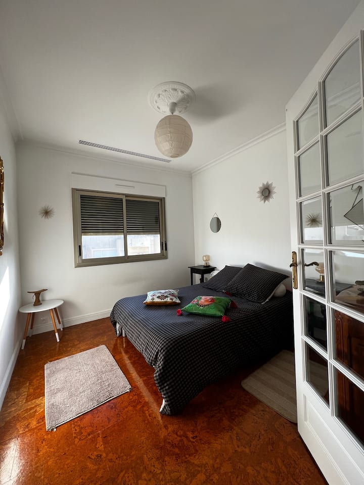 Petit Nid Douillet, Avec Parking Compris ! - Musée des Beaux-Arts de Nîmes