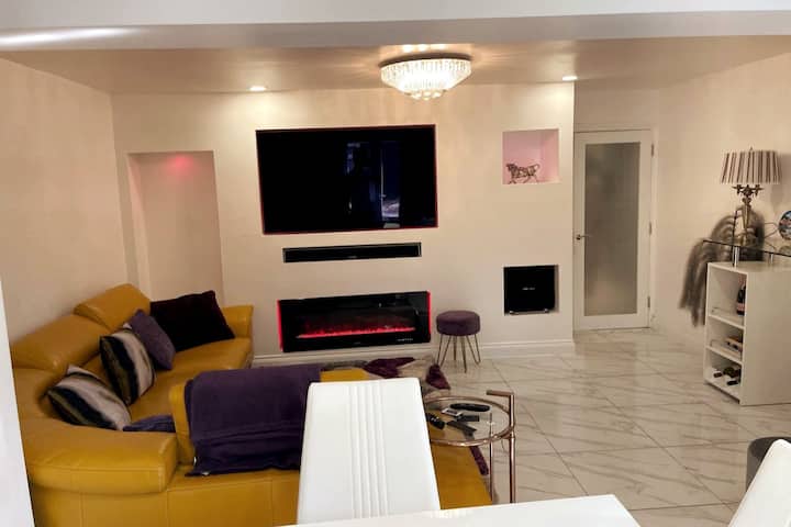 Luxurious 2 Bed Home In Basildon - Basildon