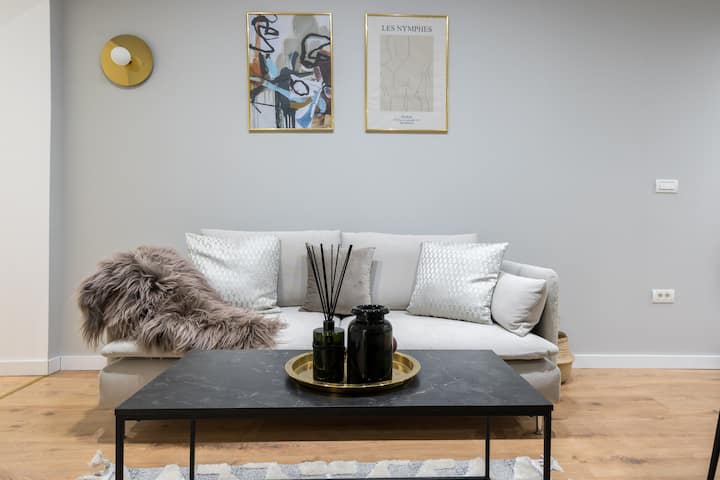 Crystal | Center - București