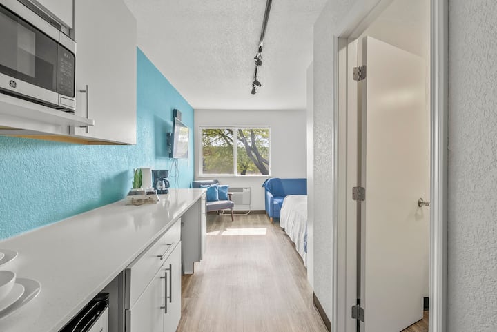Cedar Falls Micro Apartment - Waterloo, IA