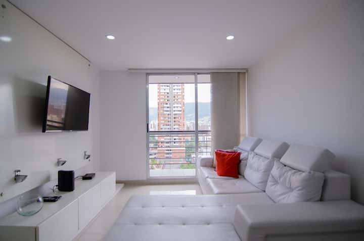 Amplio Apartamento En Estadio - Piscina Y Parking - Medellín