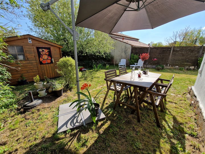 Jolie Maisonnette Type "Tiny House" Avec Jardin - Saint-Nazaire