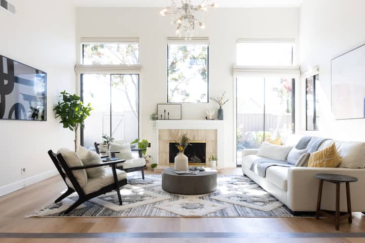 New Lux Modern Home. 3bd 2bath W/loft - Redwood City, CA