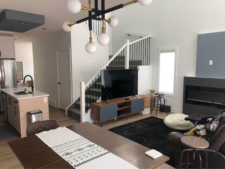 Southpointe Homestay - Fort Saskatchewan