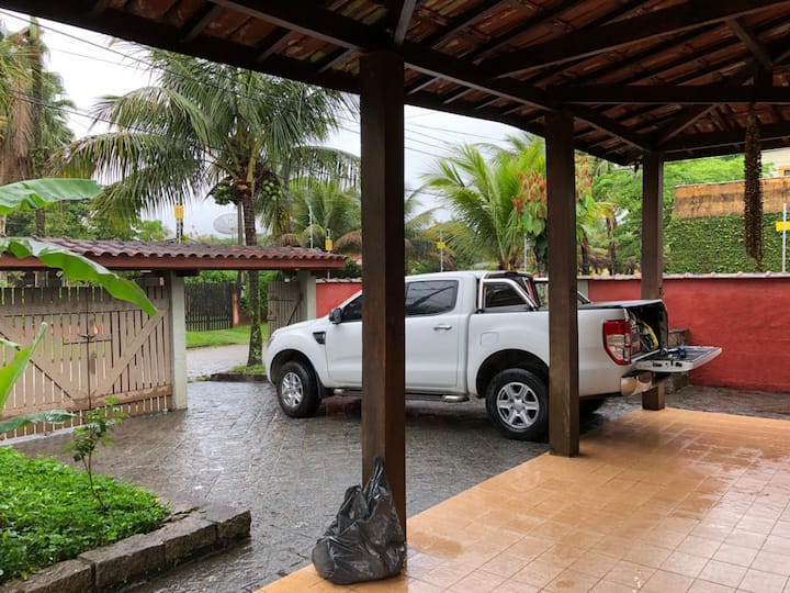 Ubatuba/casa Com 4 Dormitórios/praia Da Enseada - Ubatuba