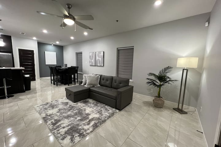 Modern Condo In Mcallen - McAllen, TX