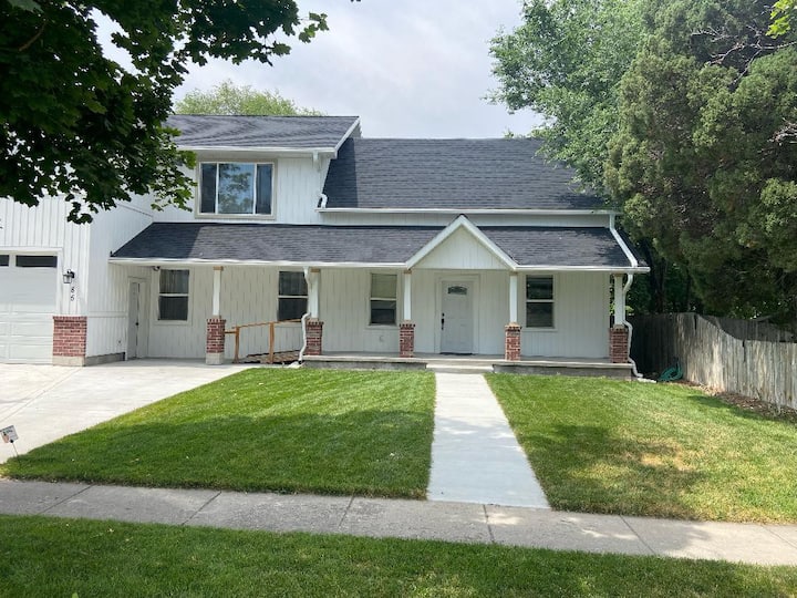Hyrum 85 Main - Logan