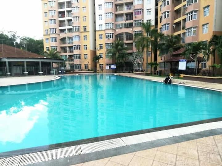 Cosy 3-bedroom Apt With Pool - Mantin