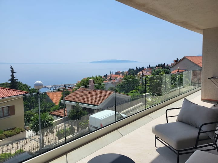 Premium Apartment: Sea View, Short Walk To The Sea - Opatija