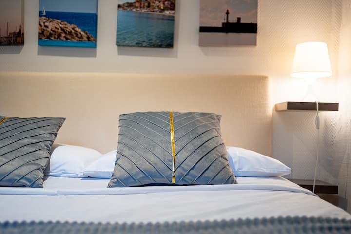 Saint Michel Central Apartment - Ac & Wifi - Menton