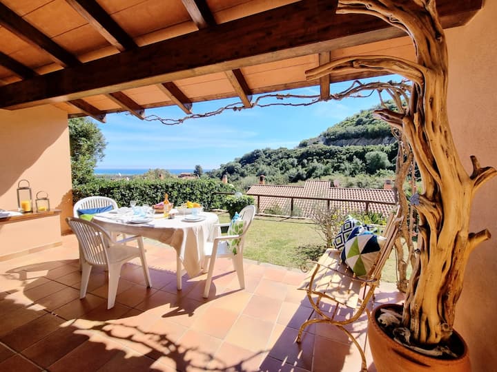 Nice House With Garden &Sea View - Costa Rei